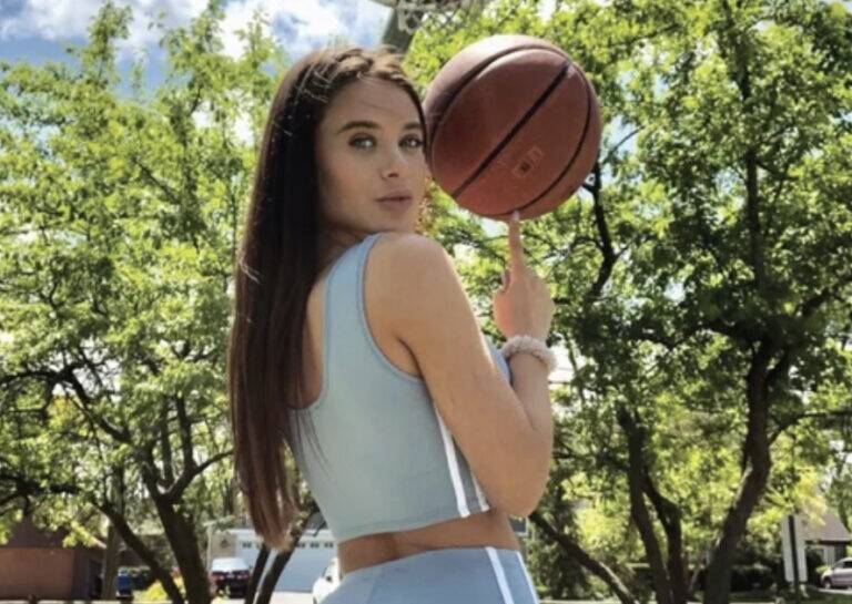 Lana Rhoades Says Her Baby Daddy Doesn’t Want to Be Exposed ...