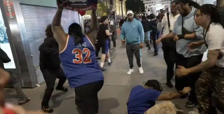 Videos of Knicks Fans Rioting After Game 3 Loss to Spurs ...