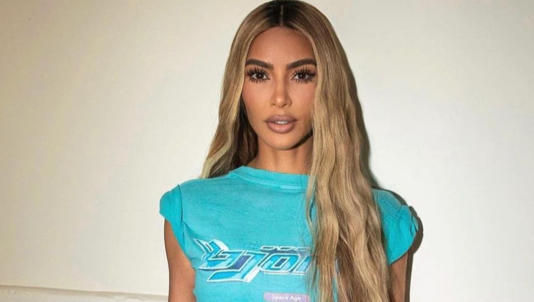 Kim Kardashian Flaunts Her Tummy In A Crop Top And Leather Pants In New Thirst Trap Photos