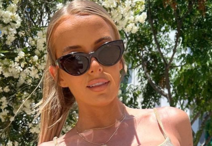 Love Islands Faye Winter Drops Thirst Trap Photos Showing Off Her