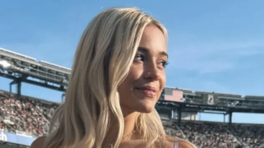Lsu Gymnast Olivia Dunne Goes Viral In Corset At Taylor Swift Concert