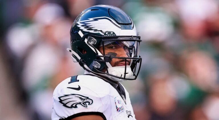 Video: Jalen Hurts Goes Viral Over His Calm Reaction To Eagles’ Game ...