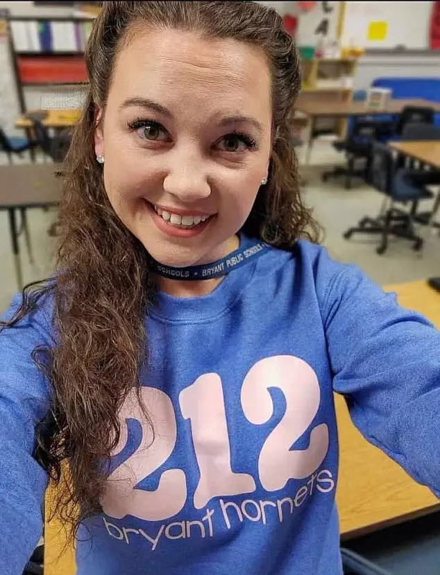 Married Teacher Heather Hare Who Went Viral on GMA Arrested For Having ...