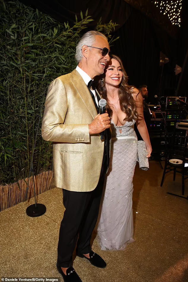Sofia Vergara Poses With Andrea Bocelli While Flaunting Her Massive ...