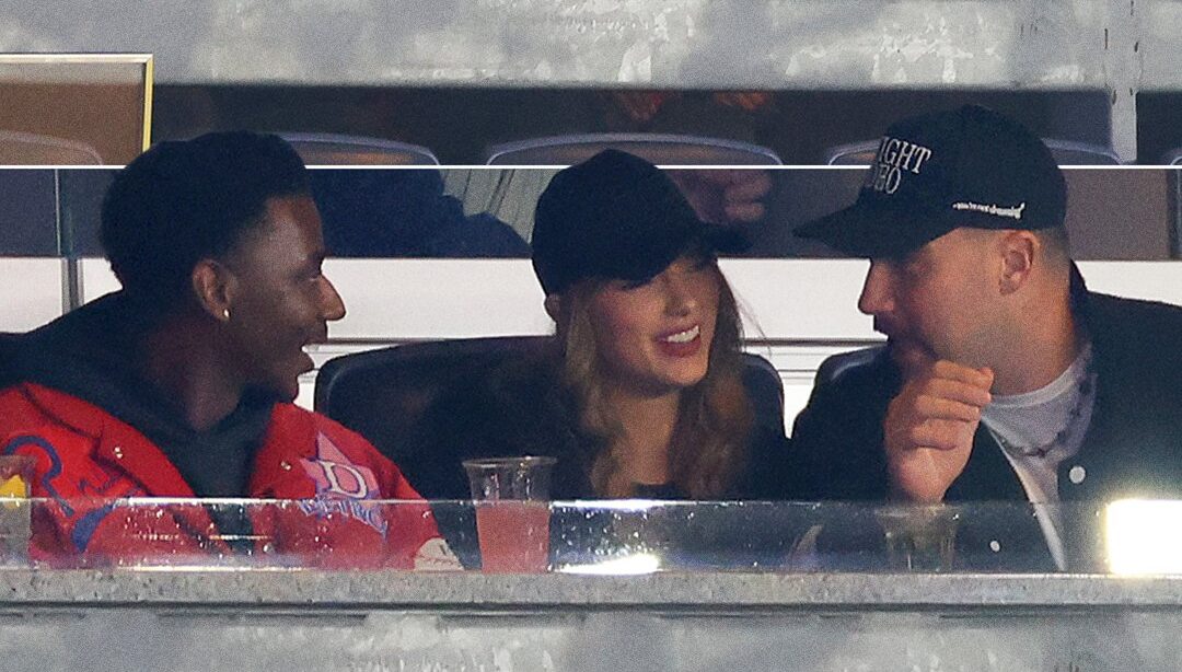 At the Yankees Game, Travis Kelce and Taylor Swift Steal the Show ...