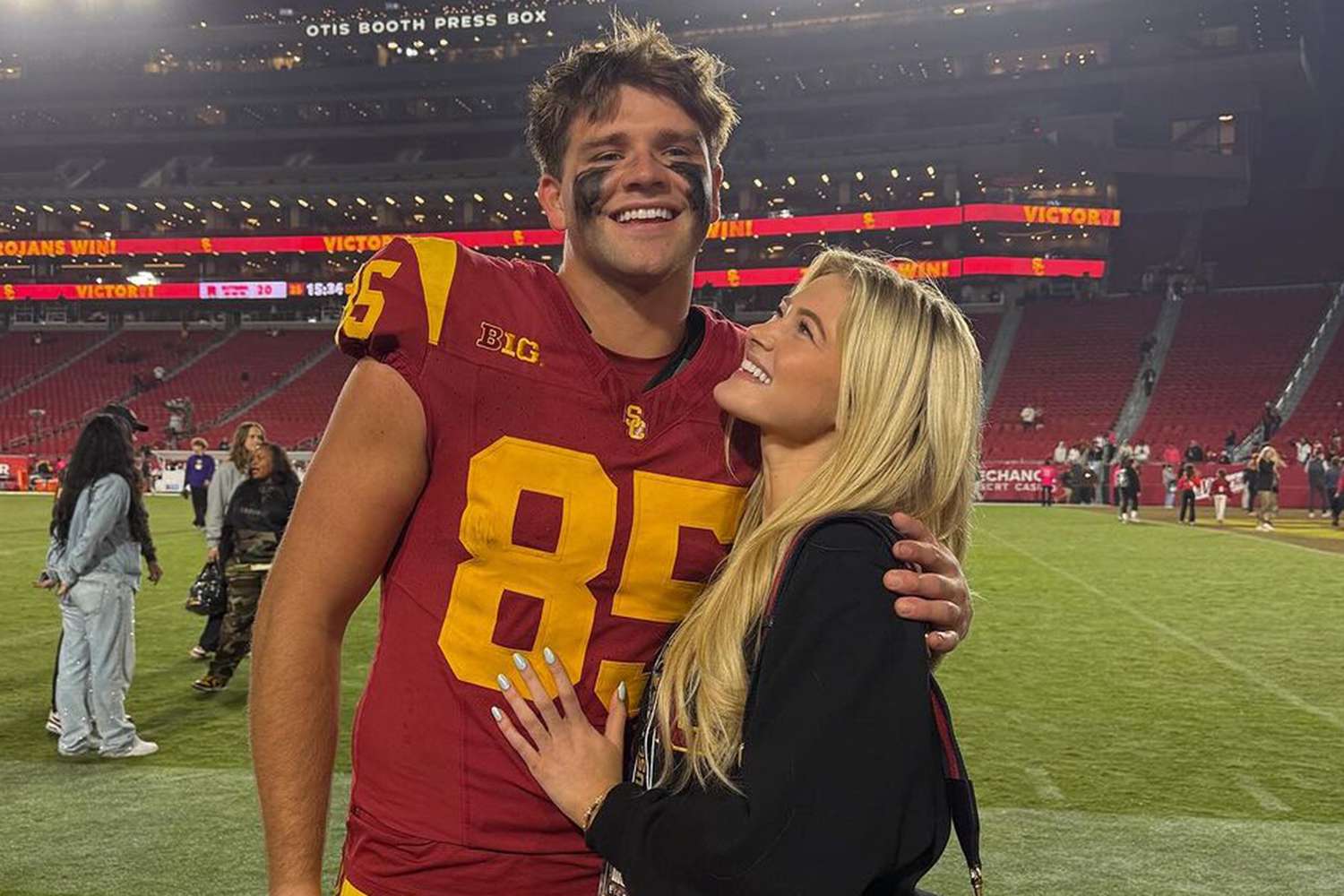 Rylee Arnold, a “DWTS” Pro, Makes Her Instagram Debut Alongside USC ...