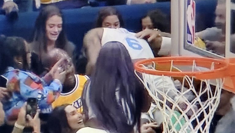 Woman With Nice Backside Goes Viral For Taking Photos of LeBron James ...