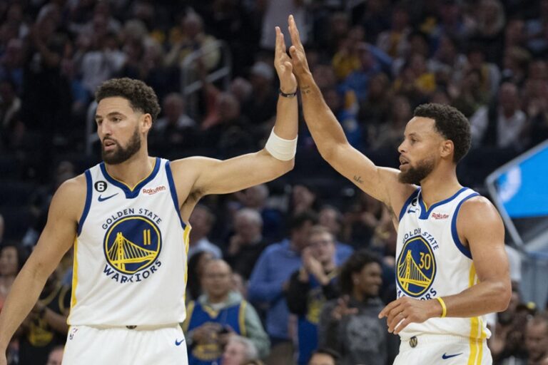 Why Stephen Curry Would Teach Children Klay Thompson’s Shooting Form ...