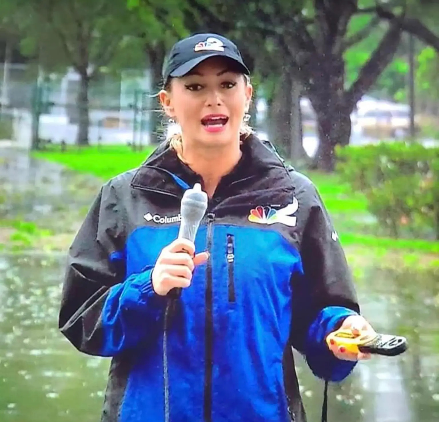 Watch NBC2 Reporter Kyla Galer Put Condom On Mic During Hurricane Ian ...