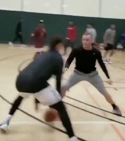 Chiefs GM Responds to Video of Patrick Mahomes Playing Rec Basketball ...